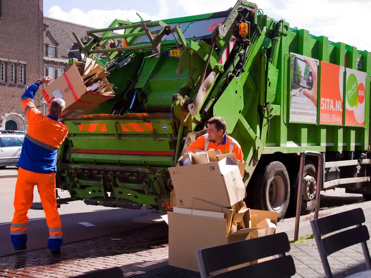 Recycling Collectors: The Unsung Heroes of Environmental Sustainability ...